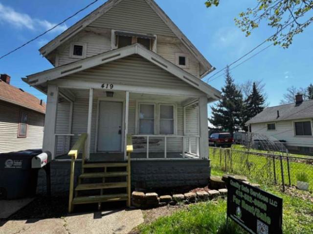 2 Br, 1 bath, Single Family 419 Clyde St