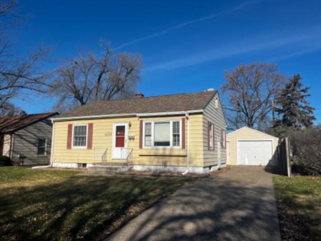 2 Br, 1 bath, Single Family 4209 23rd Av