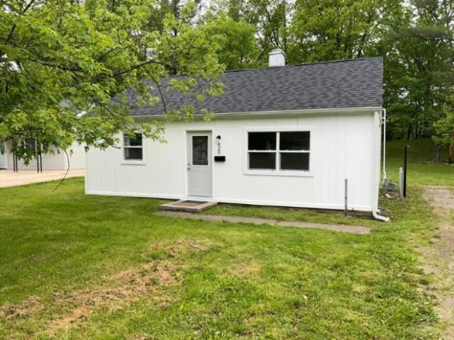 2 Br, 1 bath, Single Family 420 Spayer Ln