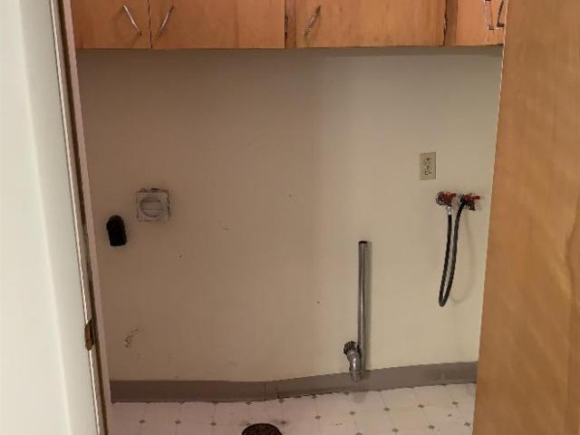2 Br, 1 bath, Single Family 4212 Central Avenue