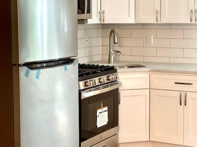 2 Br, 1 bath, Single Family 4245 Pennsgrove St