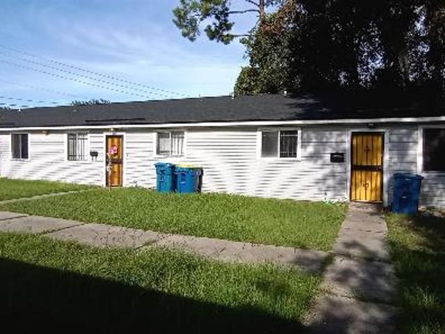 2 Br, 1 bath, Single Family 4253 Moncrief Rd W