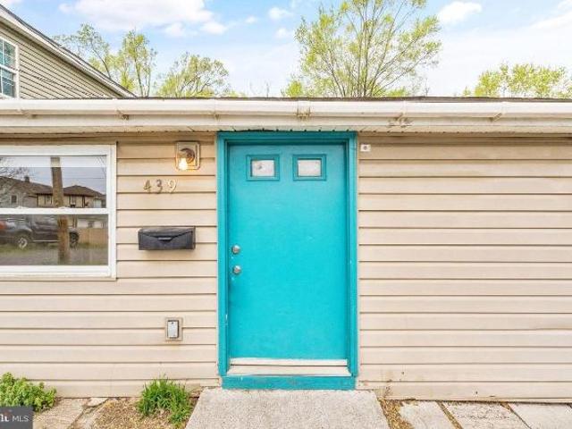 2 Br, 1 bath, Single Family 439 West Lane
