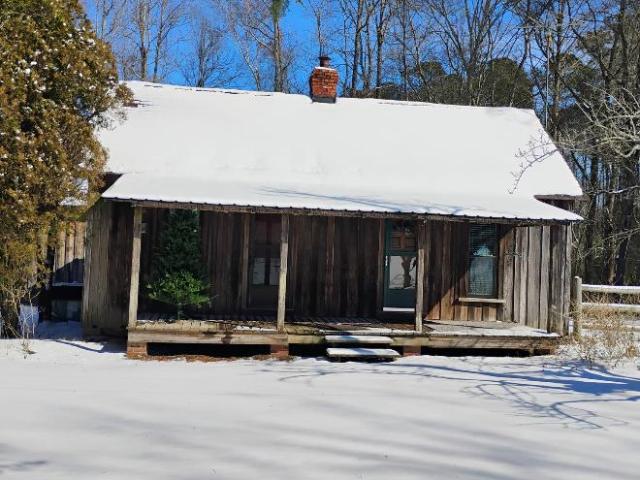 2 Br, 1 bath, Single Family 5435 Indian Ridge Rd