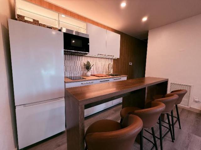 2 Br, 1 bath, Single Family 545 NE 111th St