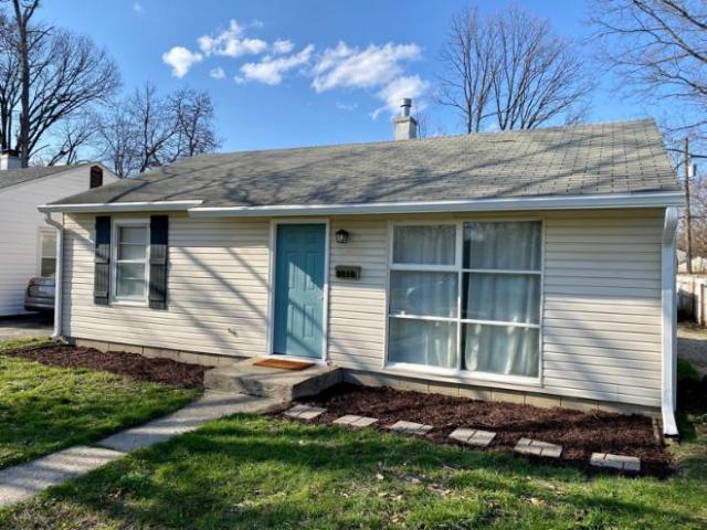 2 Br, 1 bath, Single Family 5718 Greenfield Ave