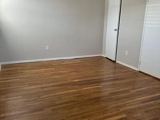 2 Br, 1 bath, Single Family 5780 Peart Rd