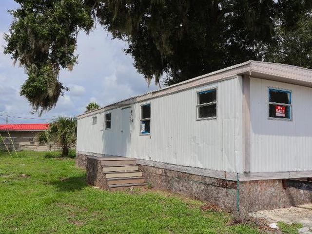 2 Br, 1 bath, Single Family 5900 New Tampa Highway