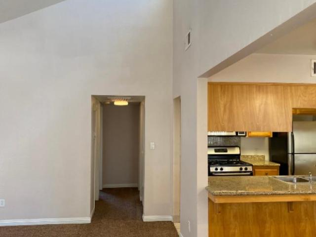 2 Br, 1 bath, Single Family 500 White Lane