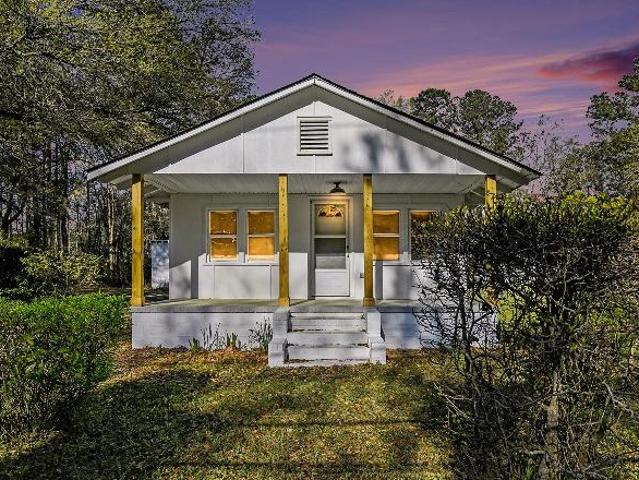2 Br, 1 bath, Single Family 510 Parsons Rd
