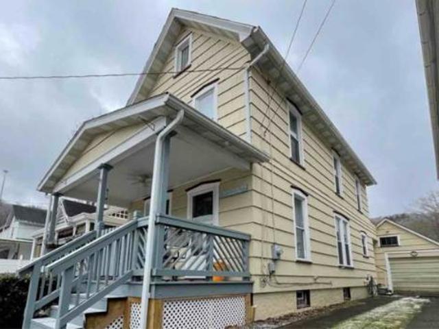 2 Br, 1 bath, Single Family 512 14th St
