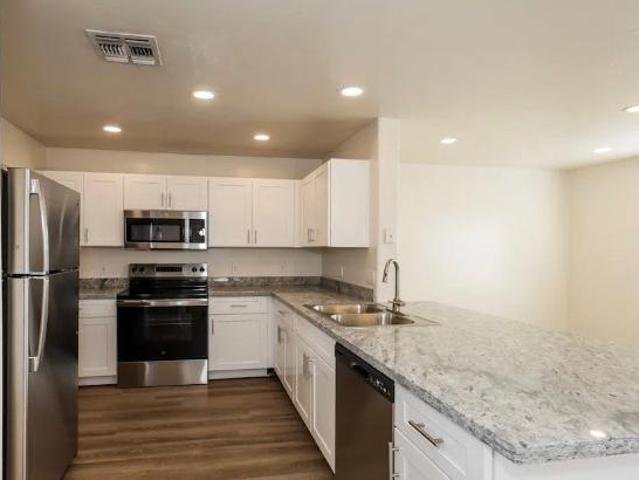 3 Br, 2 bath, Single Family 5134 Belair Rd