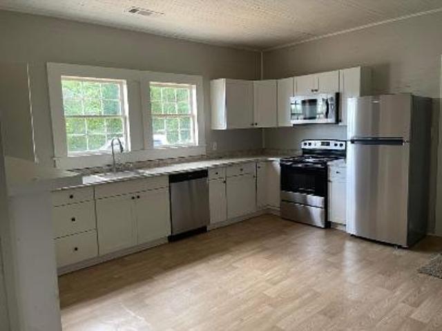 2 Br, 1 bath, Single Family 515 Northridge Road