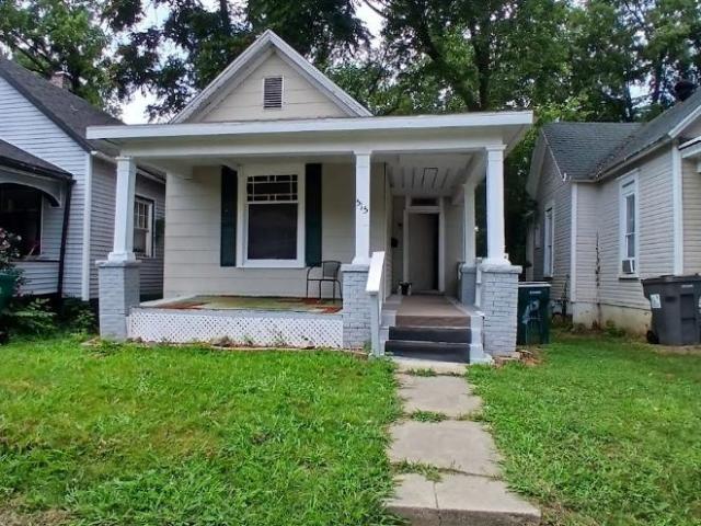 2 Br, 1 bath, Single Family 515 S Boyd St