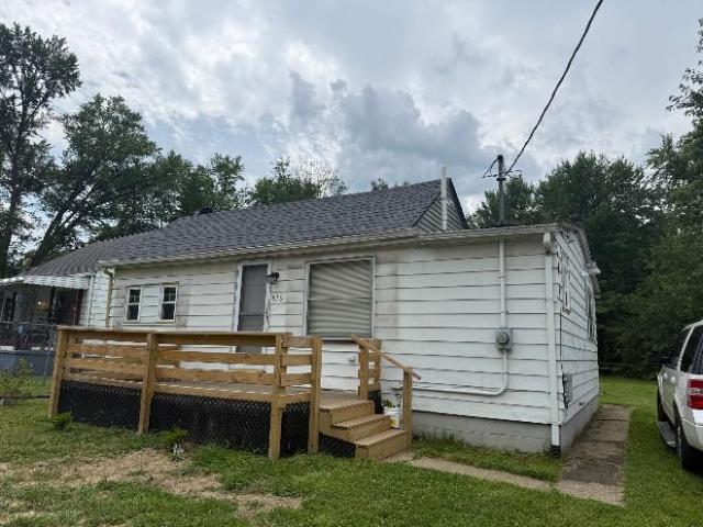 2 Br, 1 bath, Single Family 516 Dakota St