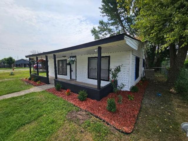 2 Br, 1 bath, Single Family 518 E Jefferson Ave