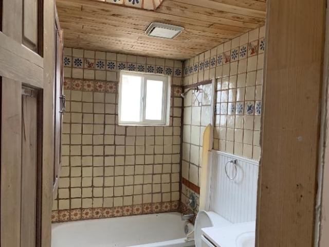 2 Br, 1 bath, Single Family 520 Foothill Rd SW