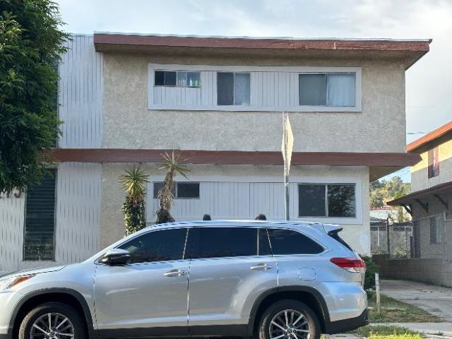 2 Br, 1 bath, Single Family 5213 Meridian St