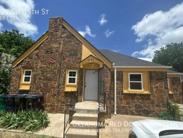 2 Br, 1 bath, Single Family 521 SW 35th St