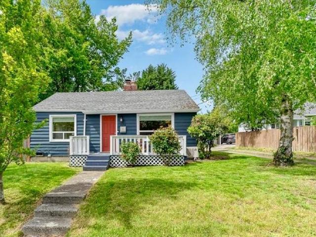 2 Br, 1 bath, Single Family 5258 S Cloverdale Pl
