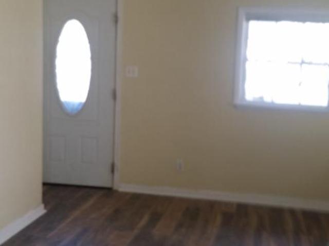 2 Br, 1 bath, Single Family 529 Forrest Ave