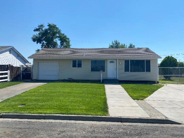 2 Br, 1 bath, Single Family 529 N Earl Rd