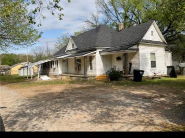 2 Br, 1 bath, Single Family 534 Pottenger Avenue