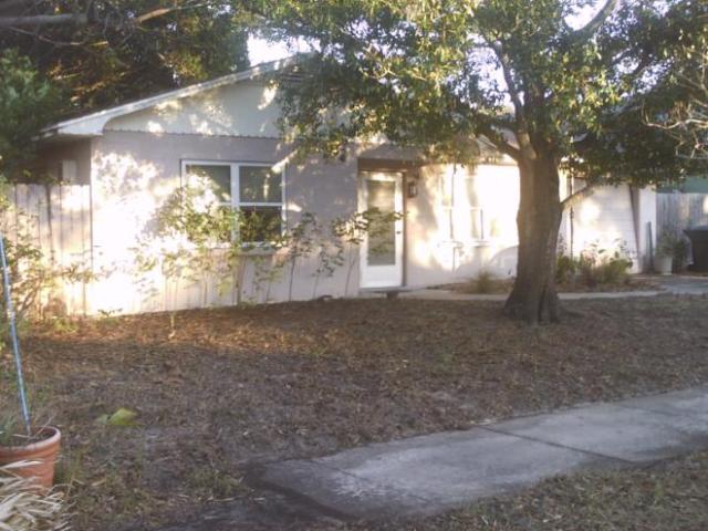 2 Br, 1 bath, Single Family 53 Highland Ave