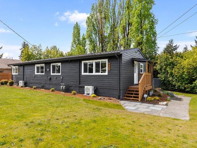 2 Br, 1 bath, Single Family 653 Index Pl NE