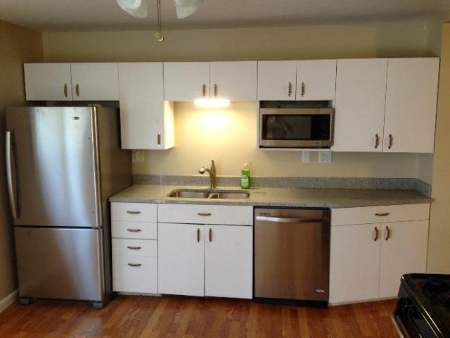 2 Br, 1 bath, Single Family 651 Chess Street