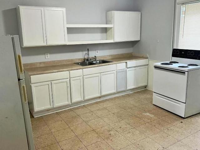 2 Br, 1 bath, Single Family 65 Bosworth Street