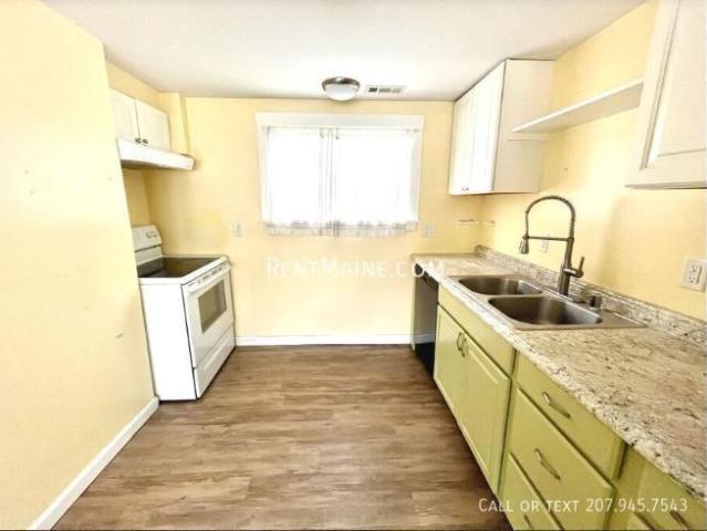 2 Br, 1 bath, Single Family 66 Stillwater Ave
