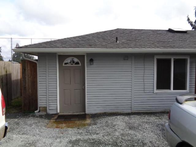 2 Br, 1 bath, Single Family 6719 47th Ave NE