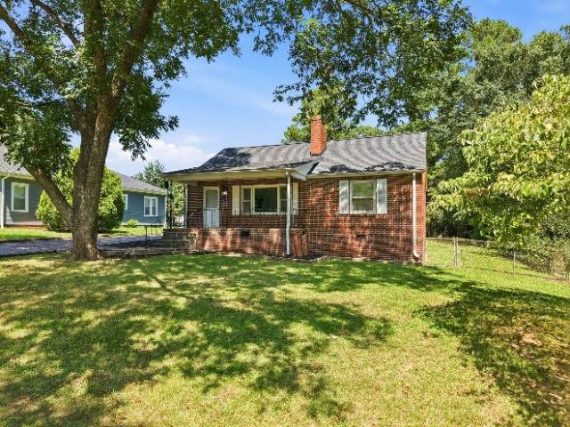 2 Br, 1 bath, Single Family 681 Jackson Street