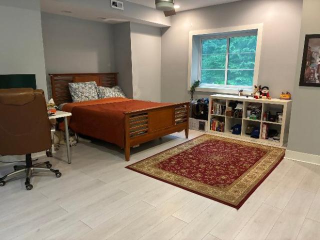 2 Br, 1 bath, Single Family 6008 Stillwater Pl