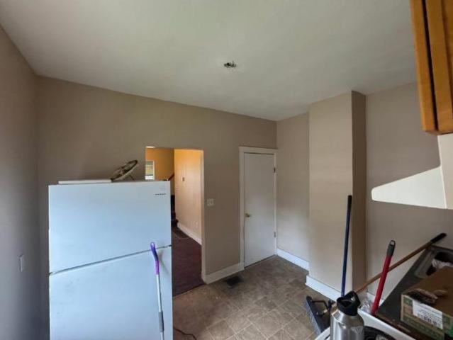 2 Br, 1 bath, Single Family 601 Randolph St