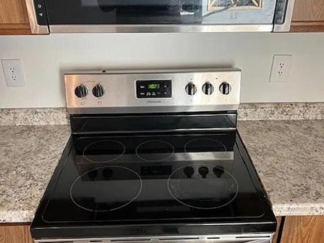 2 Br, 1 bath, Single Family 601 Rizek Dr