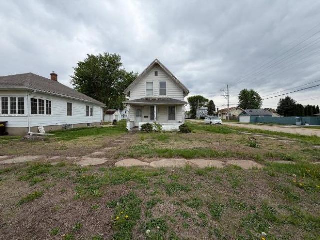2 Br, 1 bath, Single Family 602 18th Ave