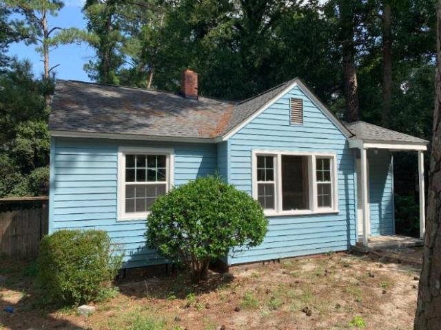 2 Br, 1 bath, Single Family 612 S Beltline Blvd