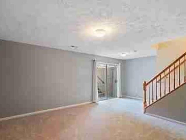 2 Br, 1 bath, Single Family 6230 Oaklawn Ln