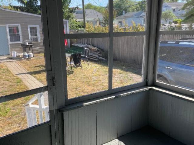 2 Br, 1 bath, Single Family 747 20th Ave