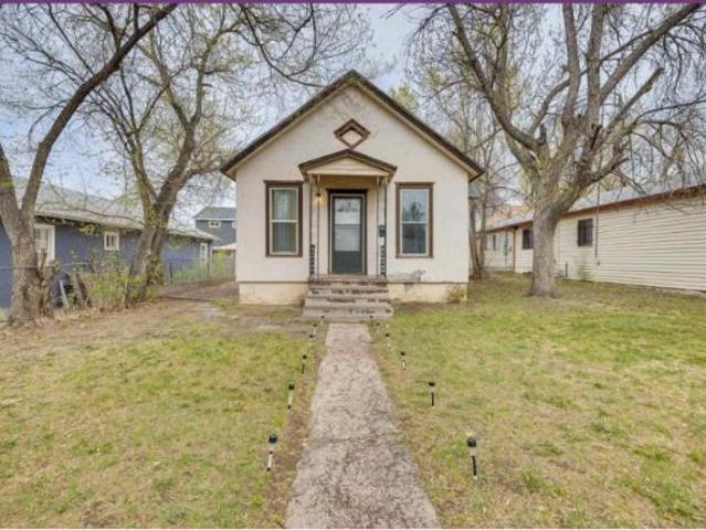 2 Br, 1 bath, Single Family 744 E Cucharras St