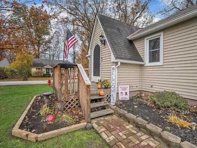 2 Br, 1 bath, Single Family 746 E 342nd St