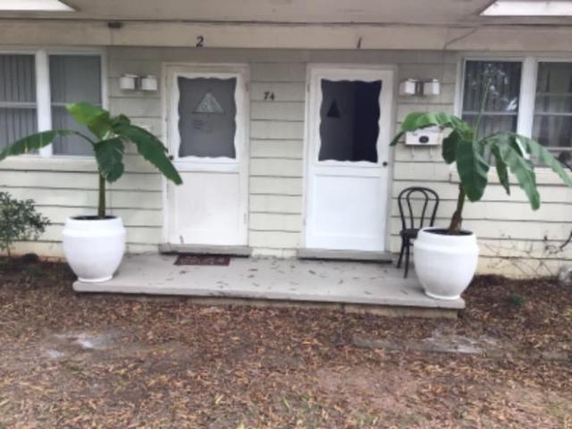 2 Br, 1 bath, Single Family 74 18th Ave NW