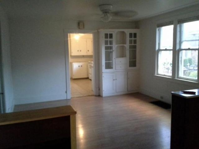 2 Br, 1 bath, Single Family 770 Cottage Street