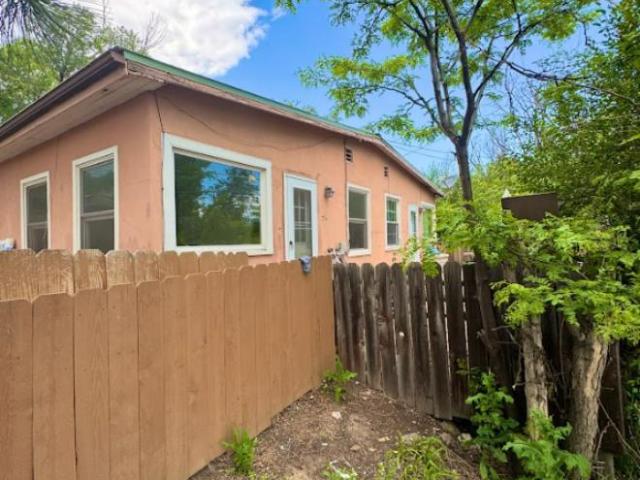 2 Br, 1 bath, Single Family 7718 W Madison St