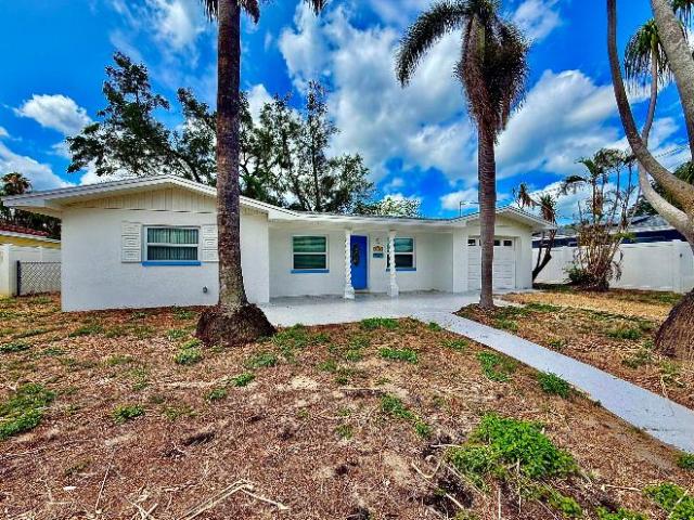 2 Br, 1 bath, Single Family 7838 Causeway Blvd N