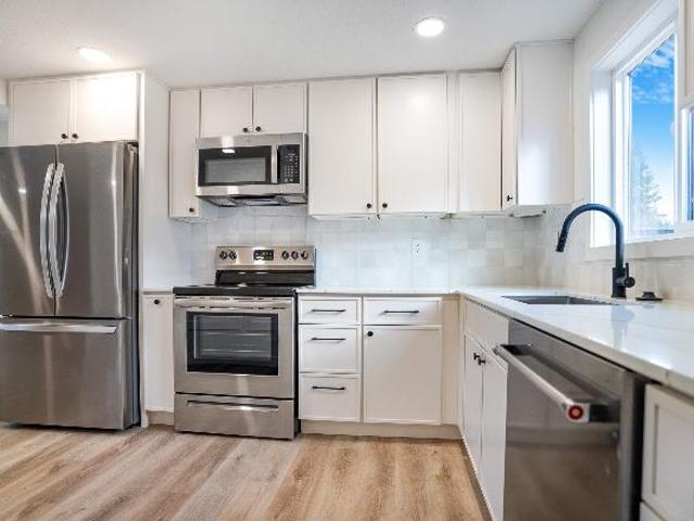 2 Br, 1 bath, Single Family 7934 SW 20th Ave