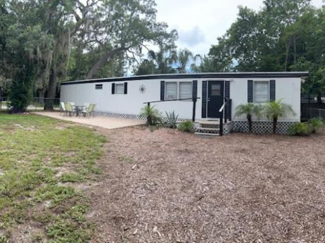 2 Br, 1 bath, Single Family 7939 Cadillac Ave