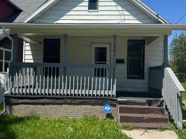 2 Br, 1 bath, Single Family 703 Ashwood Ave